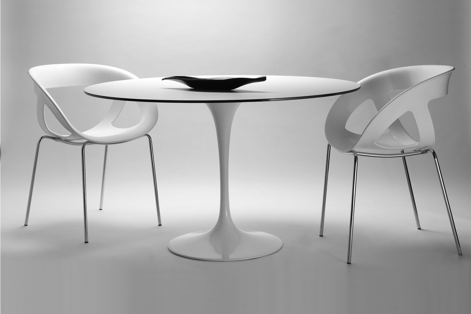 Saturno: Runder designer Tisch, mit Beinen aus Aluminium und ...