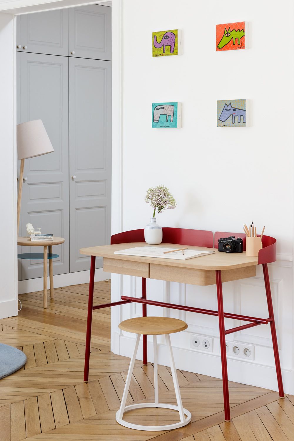Victor: Design writing desk in metal and wood, with drawers ...