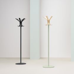 Ray 5166 - Perchero de pie Pedrali con ganchos de madera multicapa ...